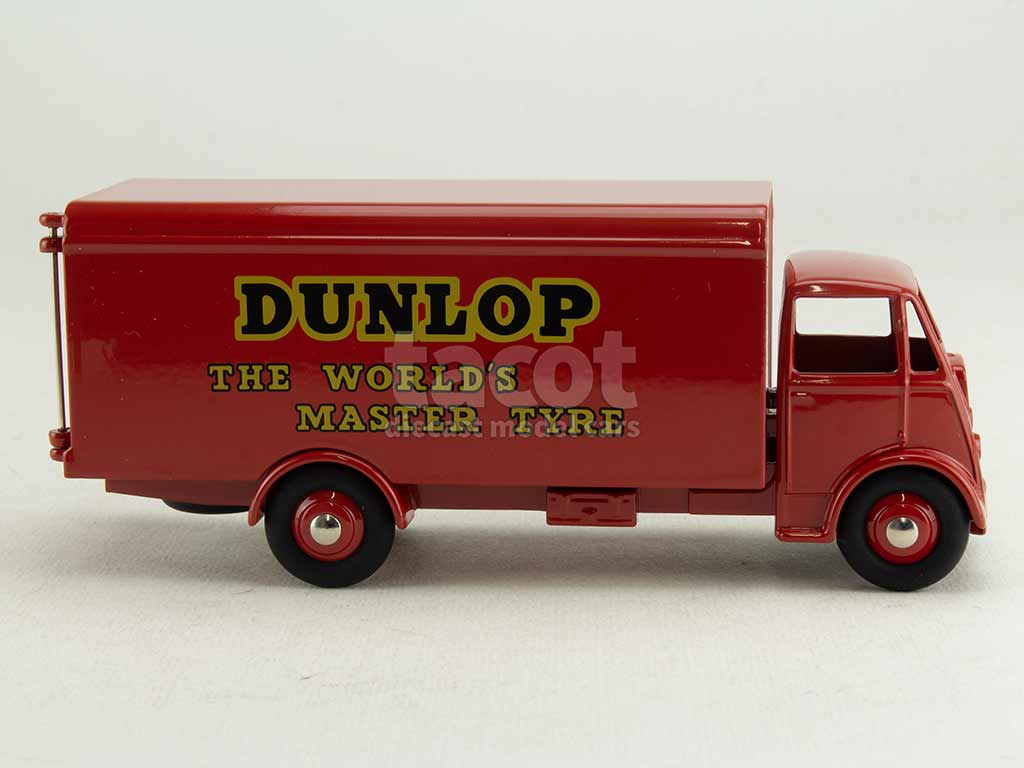 Guy - Van Dunlop - DAN-TOYS - 1/43 - Autos Miniatures Tacot