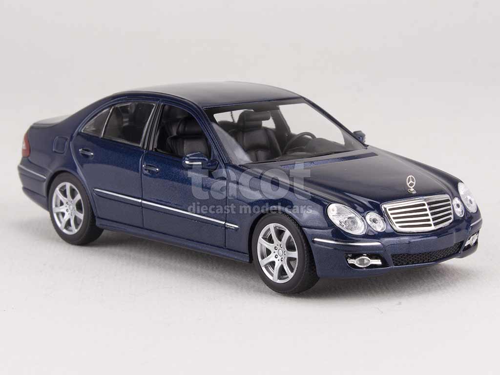 Mercedes - E Class/ W211 2006 - Maxichamps - 1/43 - Autos Miniatures Tacot