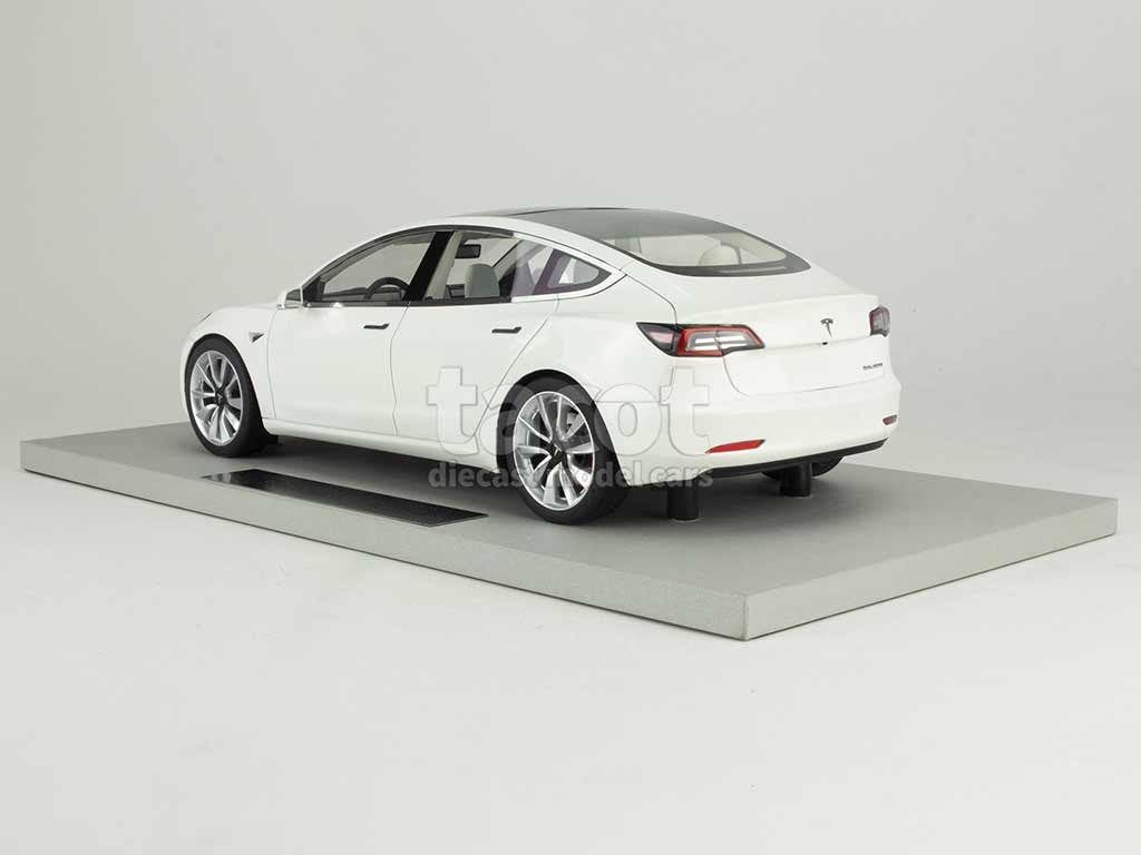Tesla - Model 3 2021 - LS Collectibles - 1/18 - Autos Miniatures Tacot