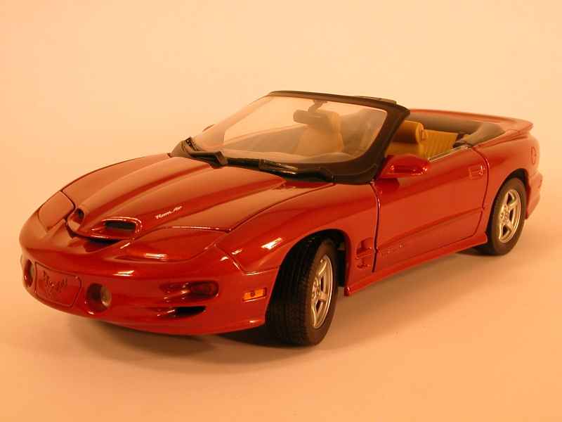 Pontiac - Firebird Trans Am 2002 - Lucky Die Cast - 1/18 - Autos ...
