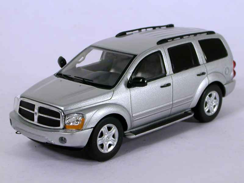 Dodge - Durango 2005 - Spark Models - 1/43 - Autos Miniatures Tacot