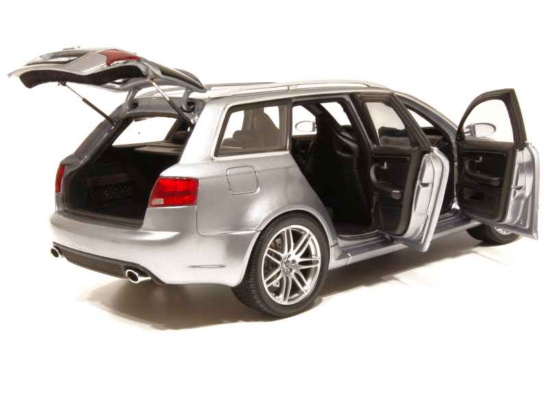 Audi - RS4 Avant 2006 - Minichamps - 1/18 - Autos Miniatures Tacot