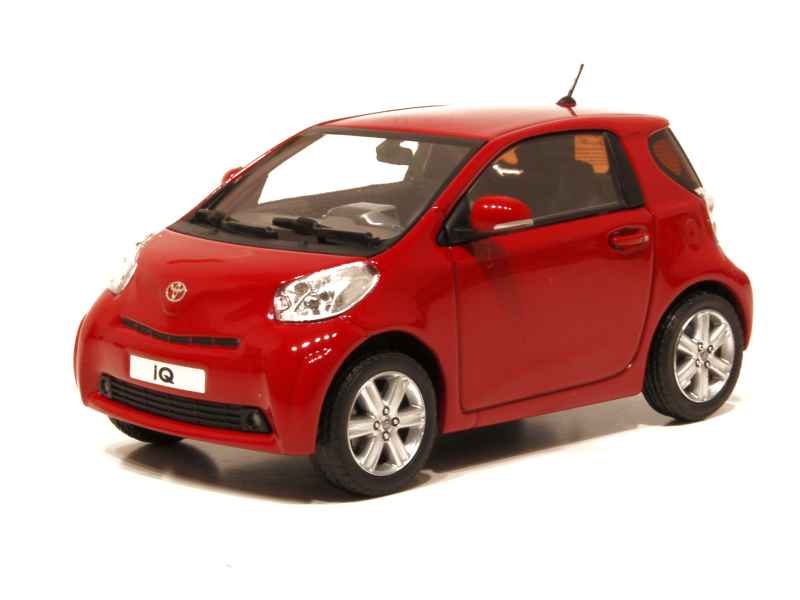 Toyota - IQ 2009 - Minichamps - 1/43 - Autos Miniatures Tacot