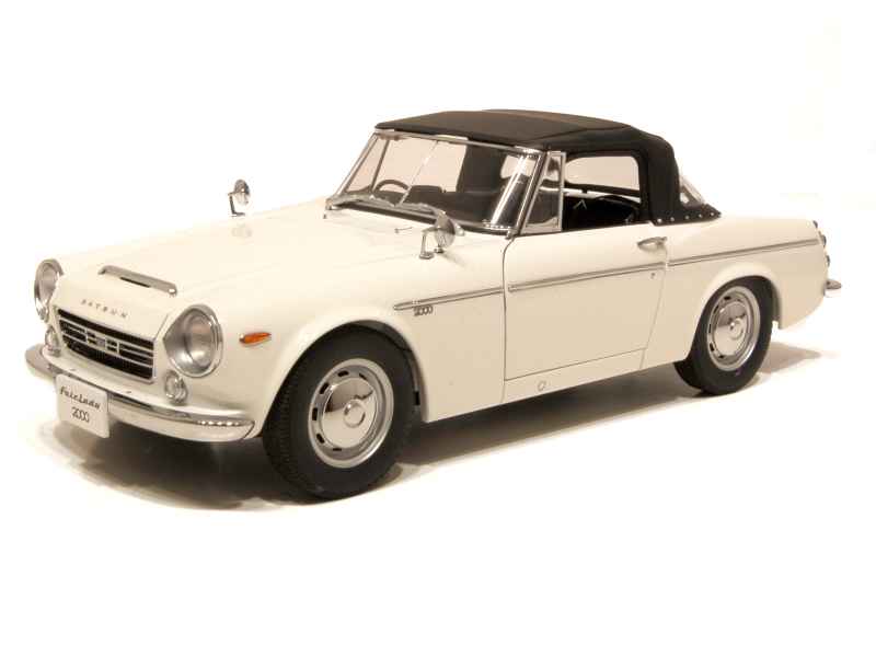 Datsun - Fairlady 2000 SR311 - AUTOart - 1/18 - Autos Miniatures Tacot