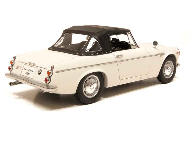 Datsun - Fairlady 2000 SR311 - AUTOart - 1/18 - Autos Miniatures Tacot