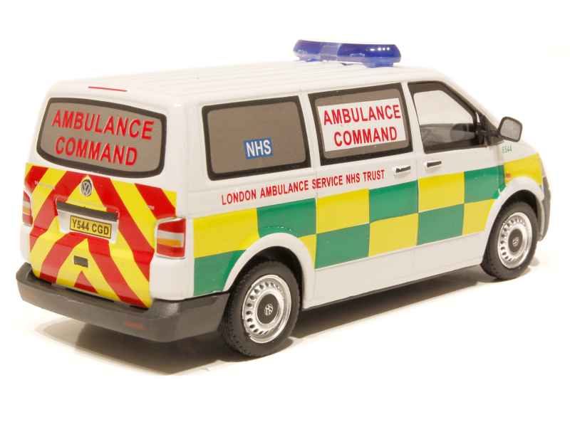 Volkswagen - T5 Multivan Ambulance - Cararama - 1/43 - Autos Miniatures ...