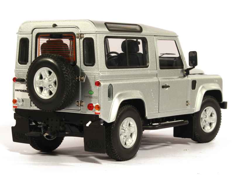 Land Rover - Defender 90 1983 - Kyosho - 1/18 - Autos Miniatures Tacot