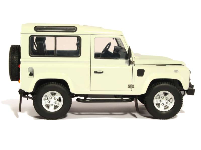 Land Rover - Defender 90 1983 - Kyosho - 1/18 - Autos Miniatures Tacot
