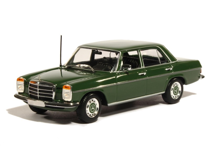 Mercedes - 200D/ W115 1973 - Maxichamps - 1/43 - Autos Miniatures Tacot