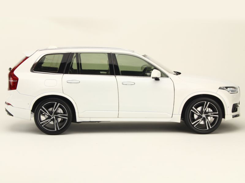 Volvo - XC90 R Design 2015 - GT Autos - 1/18 - Autos Miniatures Tacot