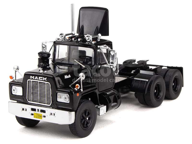 Mack - R-Series Tracteur 1966 - IXO - 1/43 - Autos Miniatures Tacot