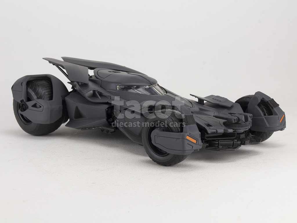 Batmobile - Batman v Superman 2016 - Modèle Presse - 1/24 - Autos ...