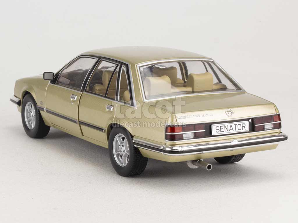 Opel - Senator 1978 - Whitebox - 1/24 - Autos Miniatures Tacot