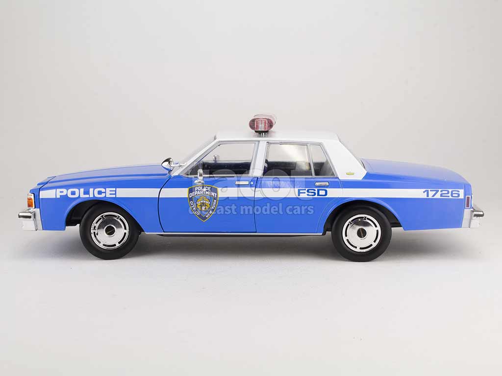 Chevrolet - Caprice Police 1990 - Greenlight - 1/18 - Autos Miniatures ...